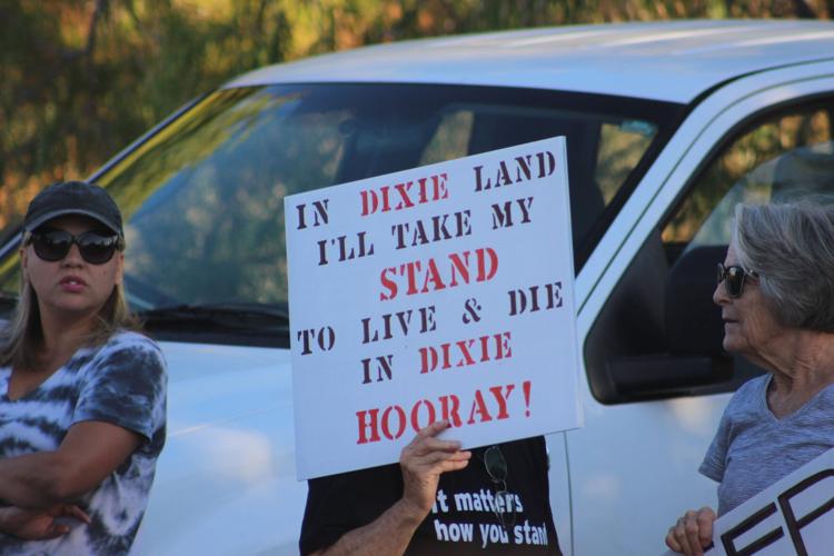 At protest in support of preserving ‘Dixie,’ crowd jeers mayor’s speech ...