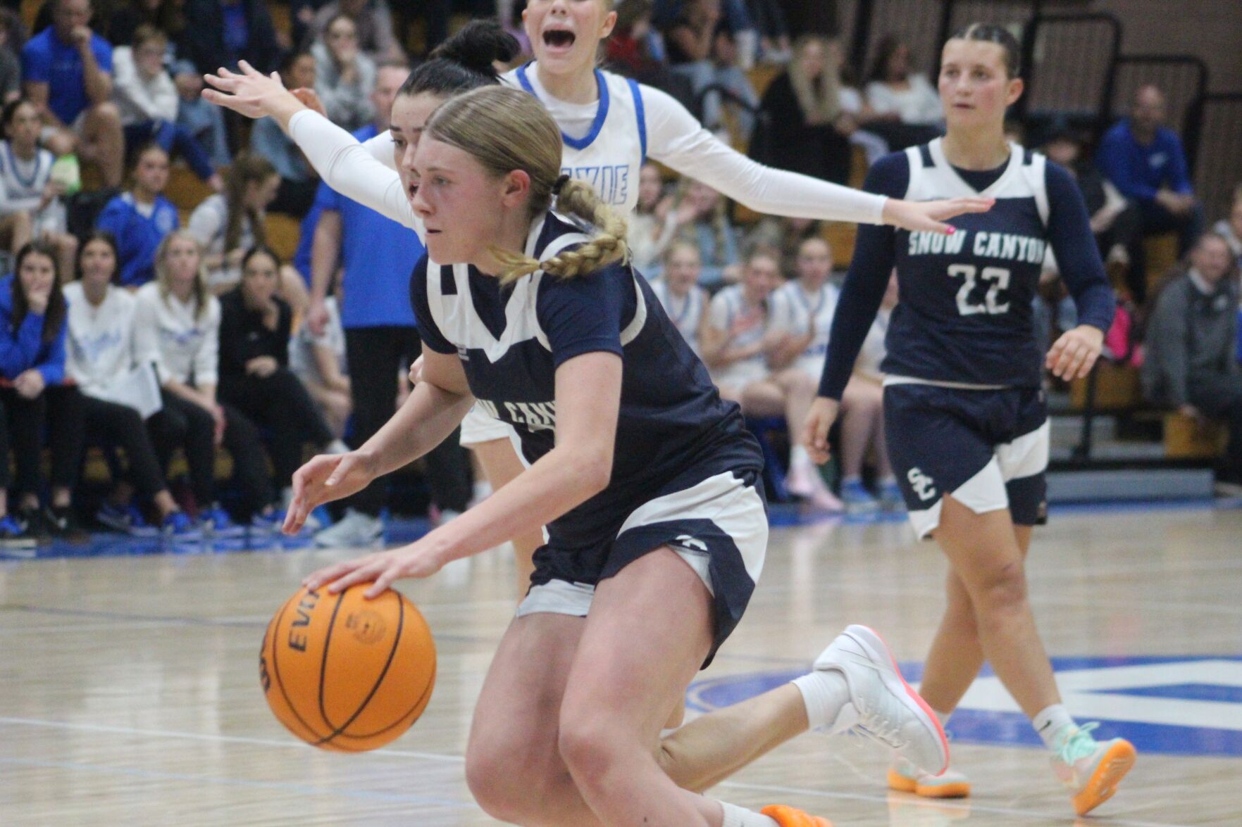 Region 9 girls basketball: Flyers soar in the Hangar; Desert Hills ...