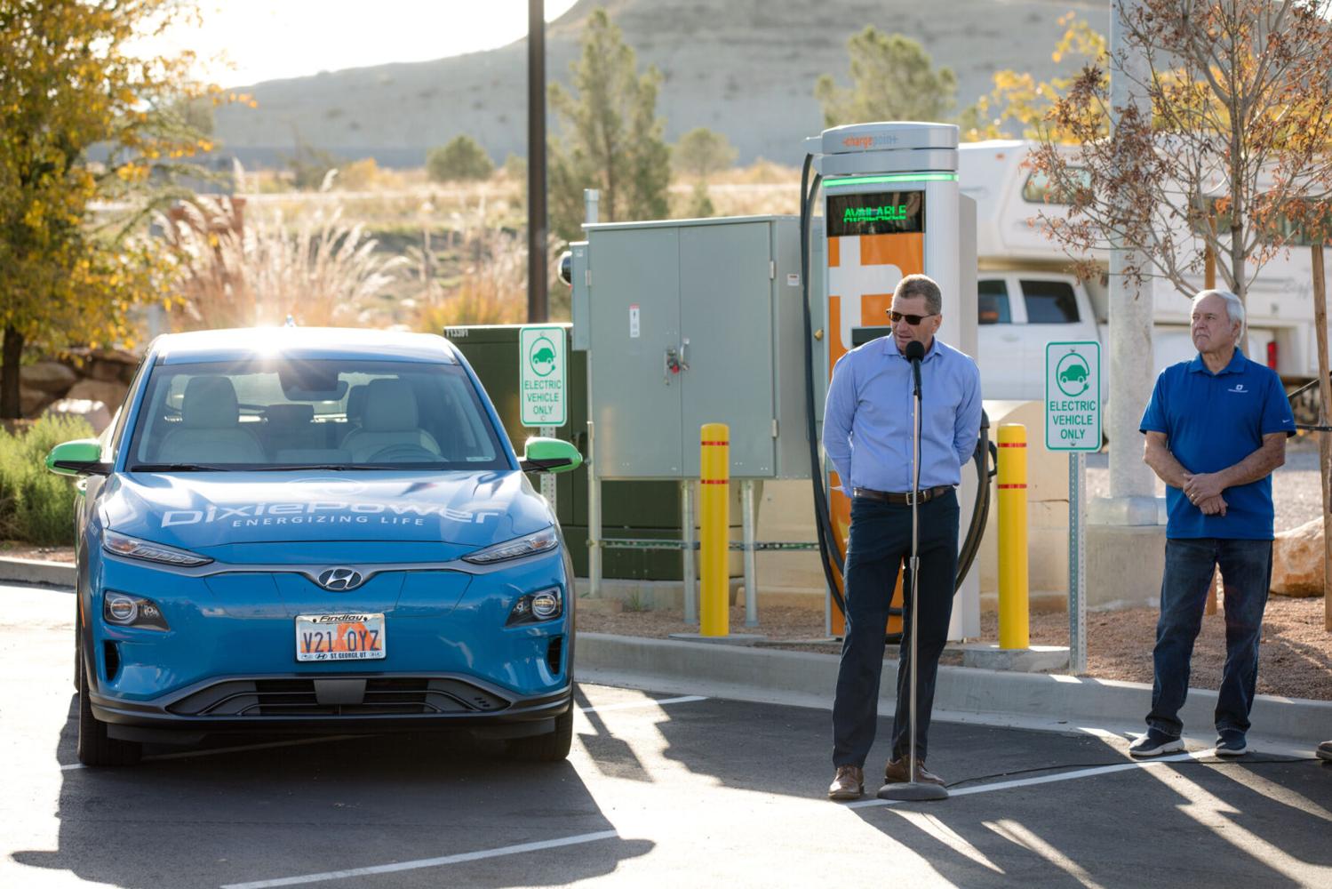 Dixie Power cuts ribbon on new electric vehicle fast chargers in ...
