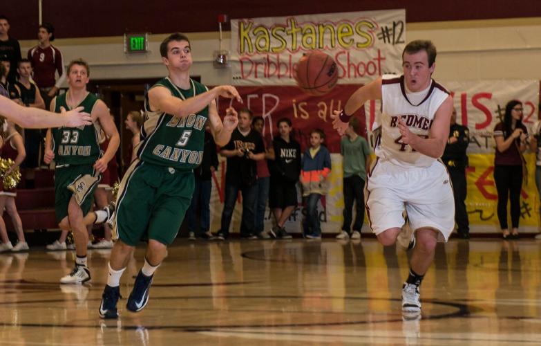 Photo Gallery: Warriors, Flyers get important Wednesday wins | Cedar ...