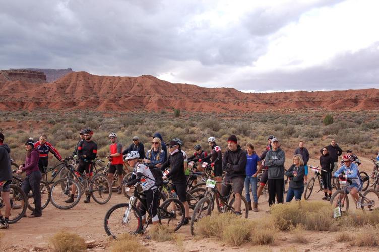 ’25 Hours in Frog Hollow’ delivers beautiful, grueling, wet rides ...