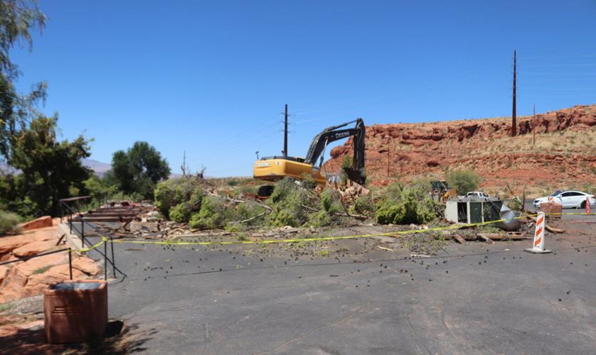 Old Dixie Red Hills Golf Course clubhouse demolished as new one opens ...