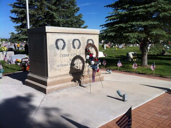 Memorial service honors those fallen, recovered, yet missing; Cedar ...