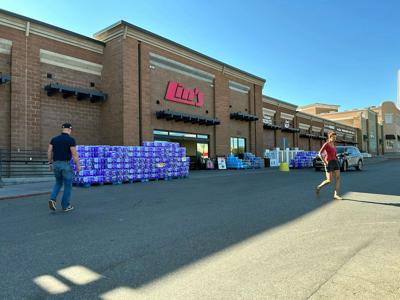 'Critical in supporting students': Lin’s donates $20K in groceries to ...