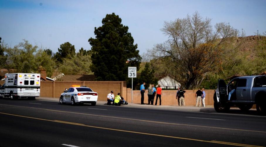 Bystanders come to aid of school resource officer trying to help ...