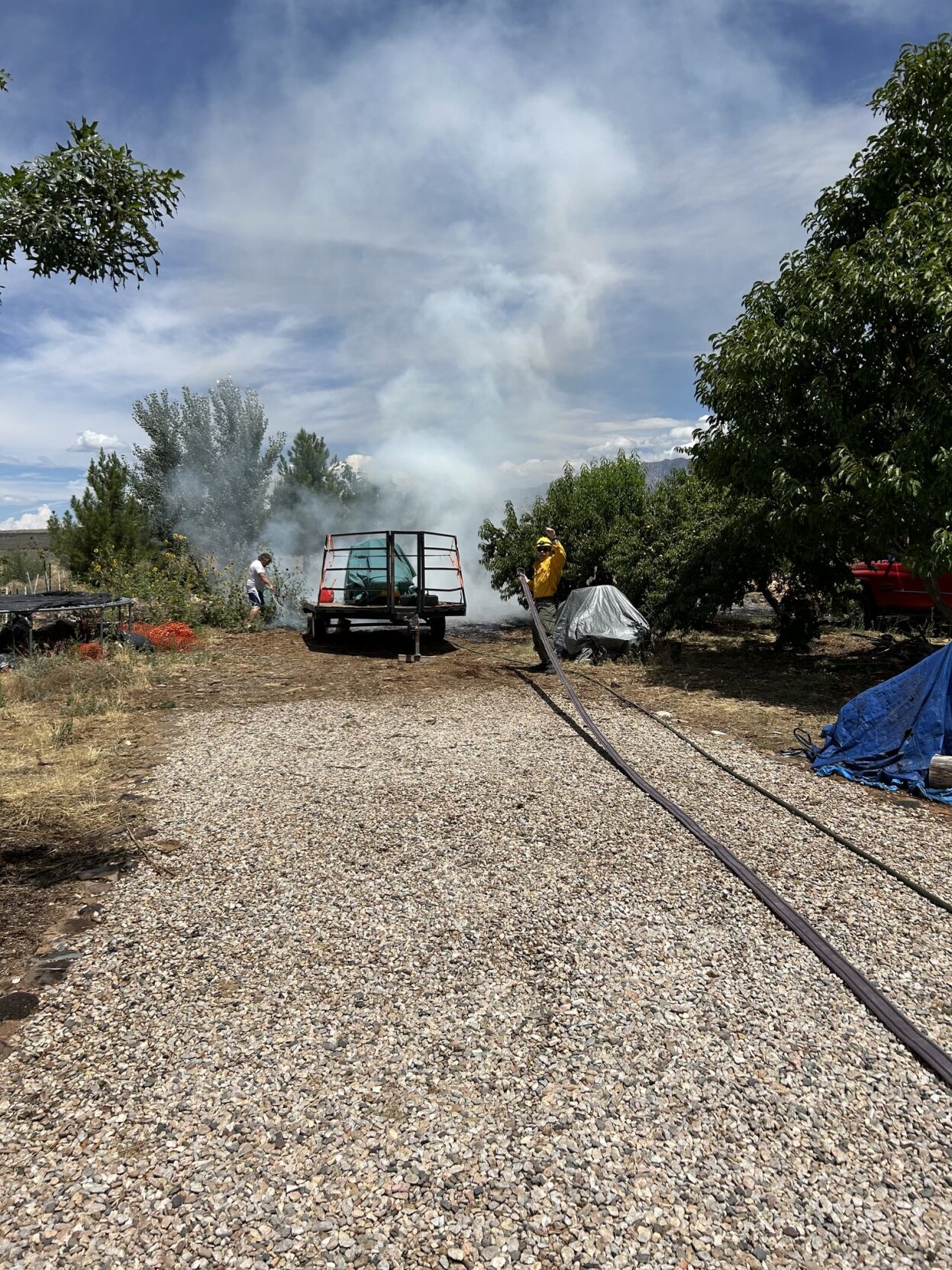 Firefighters contain backyard blaze near Diamond Valley | Local News ...