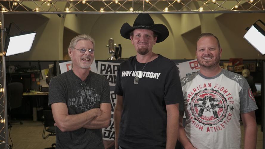 Paper Jams: Eric Dodge performs ‘That kind of country song’ and ‘Why ...