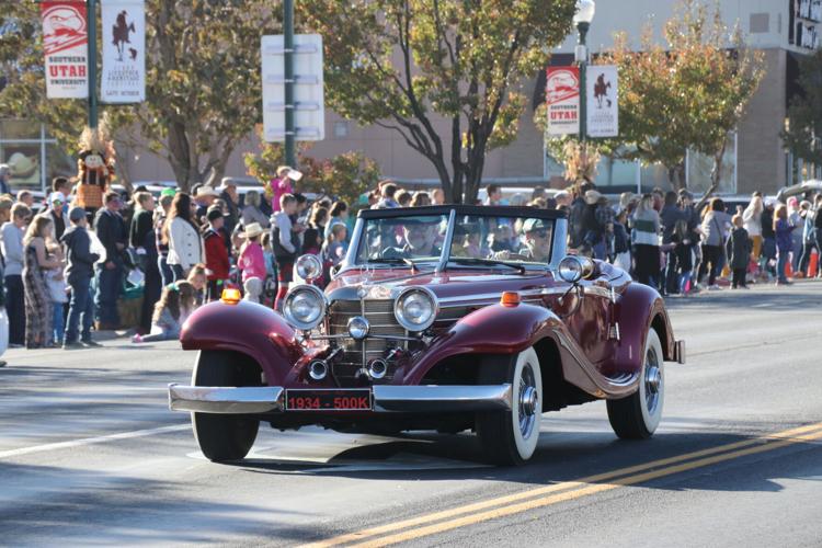 Photo gallery: Hundreds of sheep parade down Main Street at annual ...