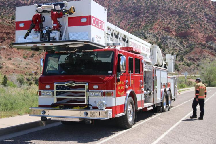 Cedar City firefighters rescue 2 tree trimming workers after boom lift ...