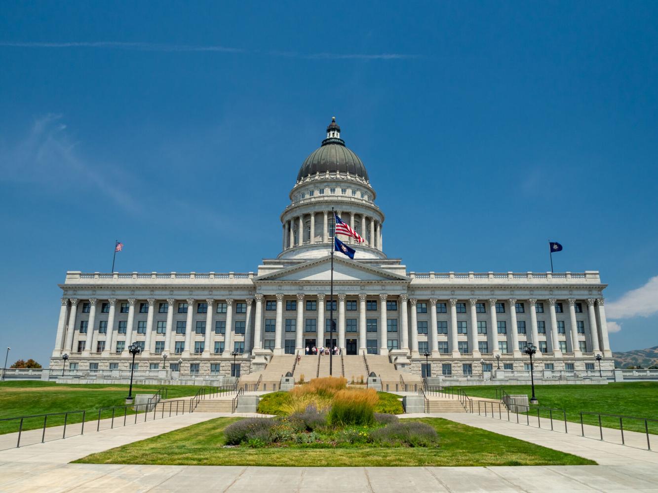 Judge adopts Utah congressional map creating a Democratic-leaning ...