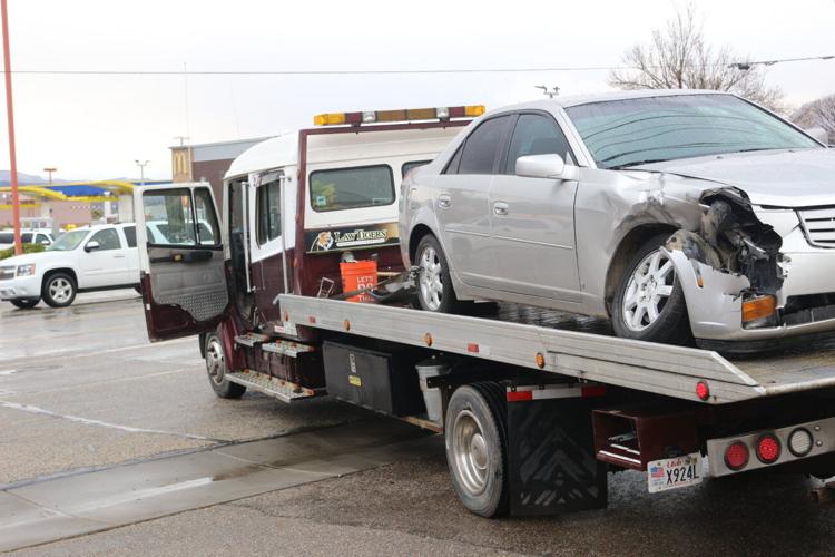 Left-turn collision on Dixie Drive injures 2 | Local News ...
