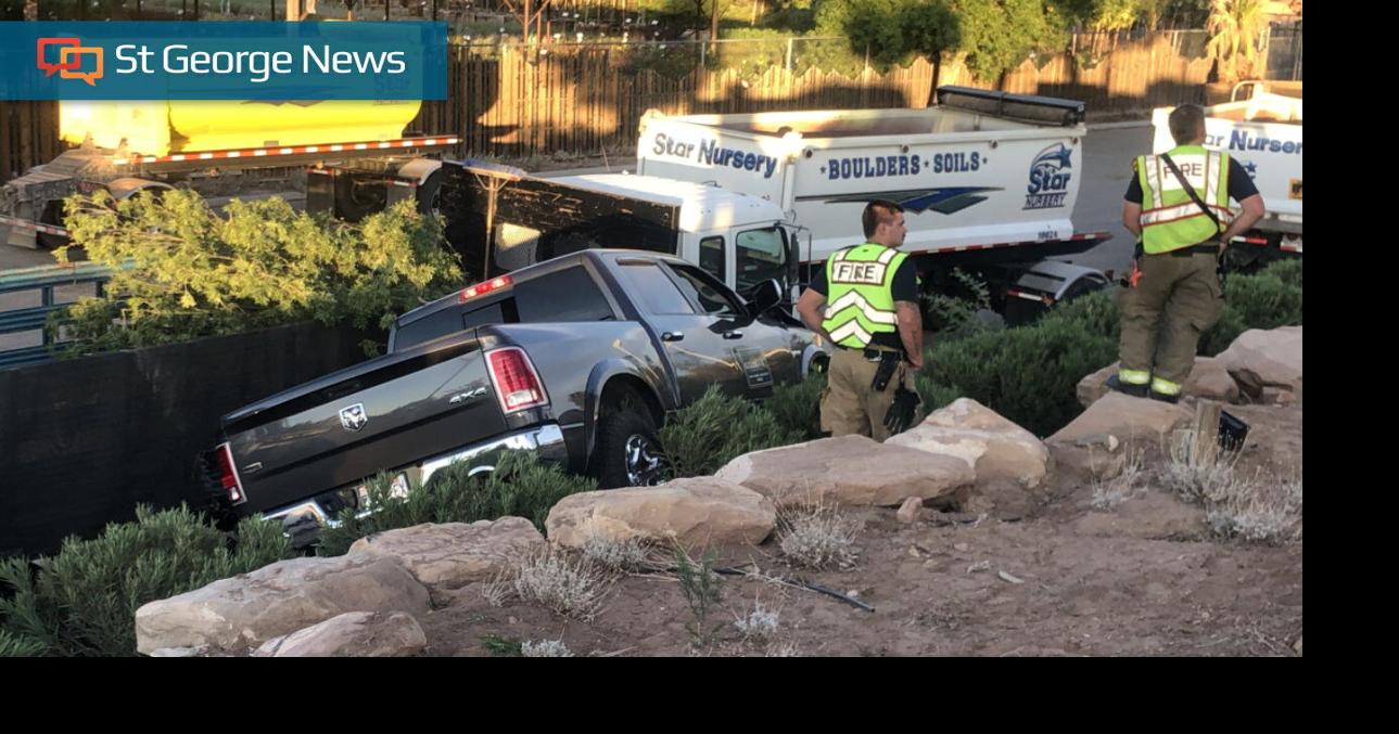 Police: Driver arrested for DUI after jumping curb, crashing in St ...