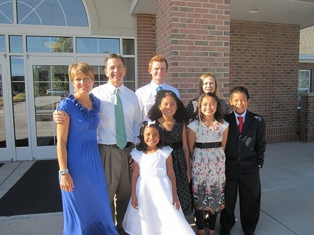 Utah foster mom member of Survivor tribe airing today on CBS | Arts ...