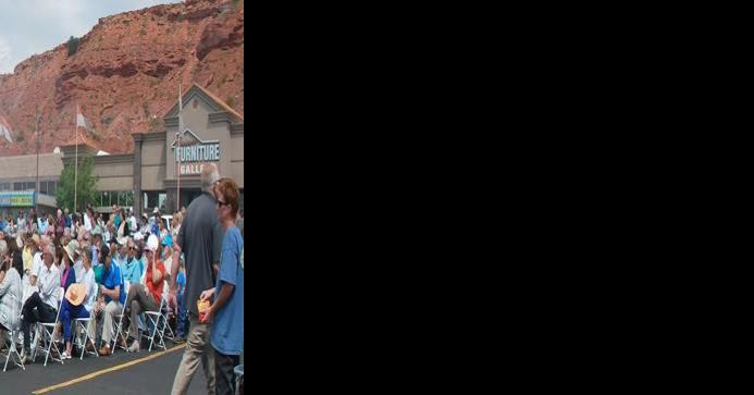 1,000 attend free Collin Raye concert | Arts & Entertainment ...