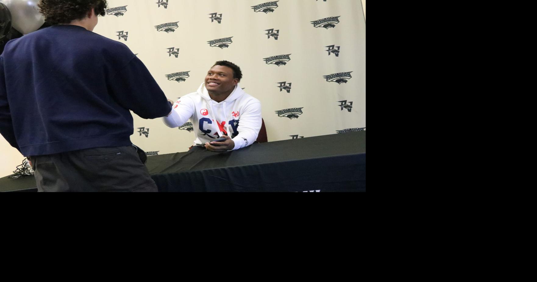 Pine View running back Keith Adams signs to play football at Clemson ...