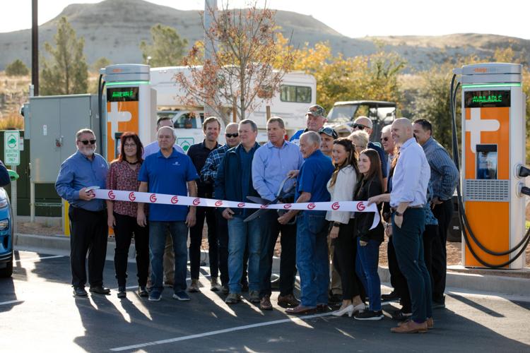 Dixie Power cuts ribbon on new electric vehicle fast chargers in ...