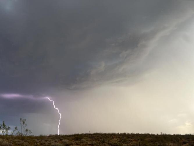 Photo gallery: Lightning, rain and cool cloud formations storm over ...