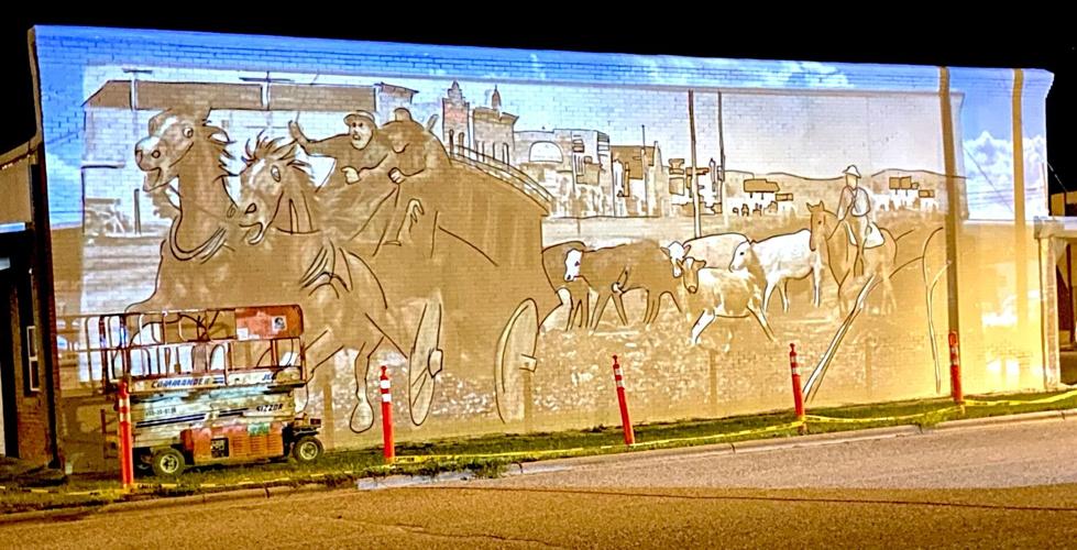 Columbus celebrates heritage with historic mural project | News ...