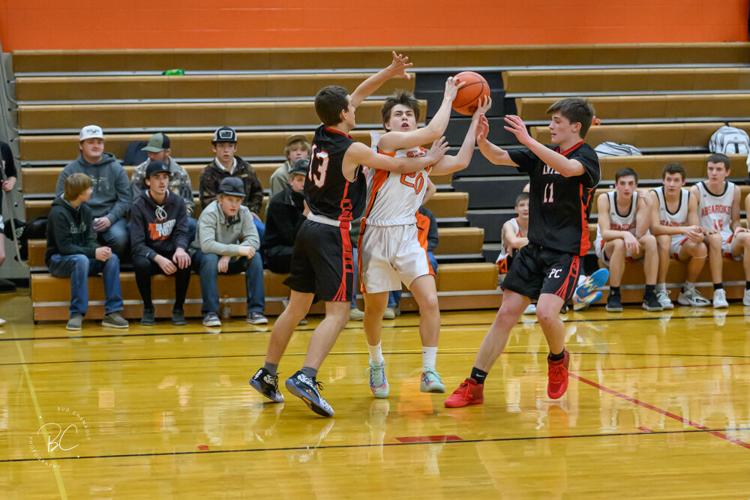 Boys basketball roundup: Panthers best Rams and Huskies, Cougars ...