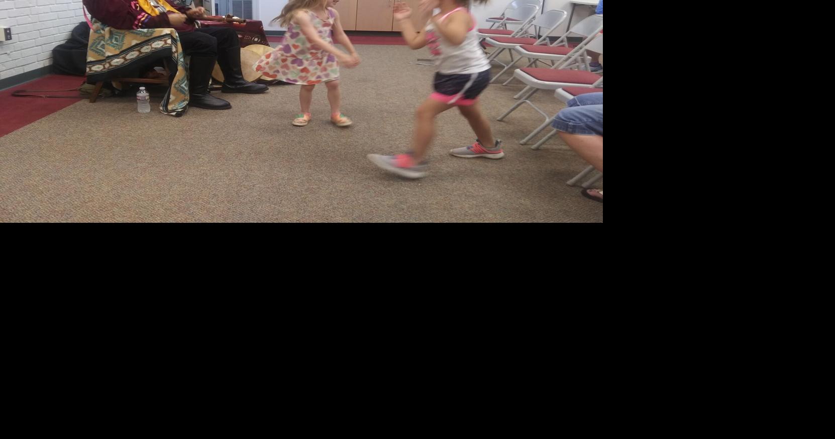 Traditional storyteller enchants library audience | News ...