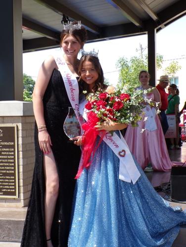 SEEING RED IN STILWELL: Strawberry Festival brings in thousands of ...