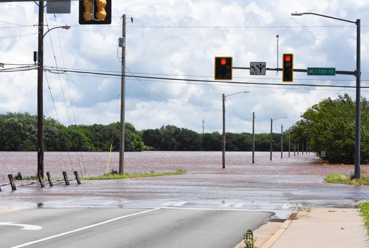 PHOTO GALLERY: Storm damage near Perry and flooding in Stillwater ...