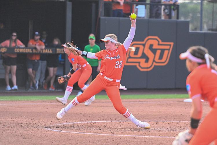 'It feels crazy': Maxwell, Cowgirls blank Oregon for fourth consecutive ...