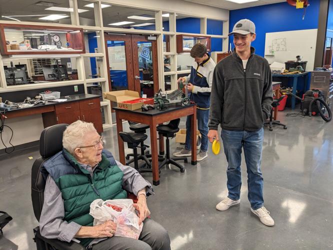 Primrose Retirement Community pays it forward with 'Random Acts of ...