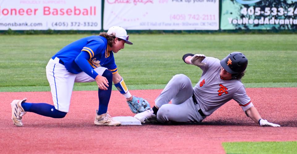 PHOTO GALLERY: Stillwater High baseball rallies to complete district ...