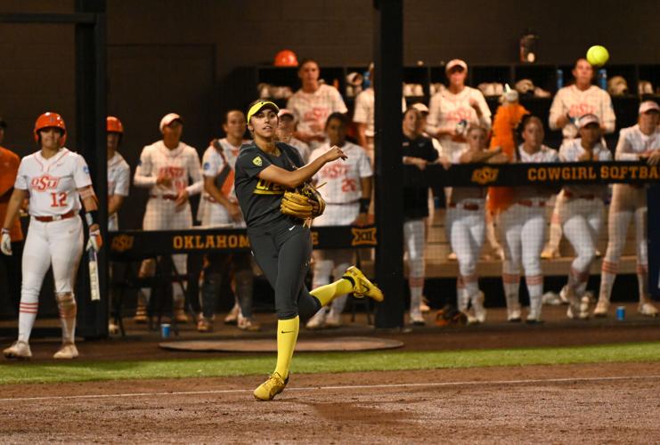 PHOTO GALLERY: Cowgirl softball rolls past Oregon in Game 1 of Super ...