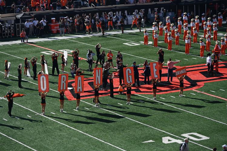 'More than a cheer': Oklahoma Military Hall of Honor inductees lead OSU ...