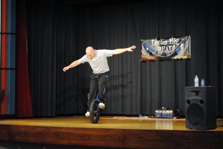 World champion jump roper visits Stillwater | Local News | stwnewspress.com