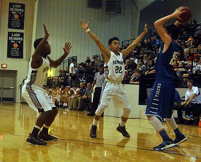 Perkins-Tryon boys' defensive pressure too much for Stroud | Sports ...