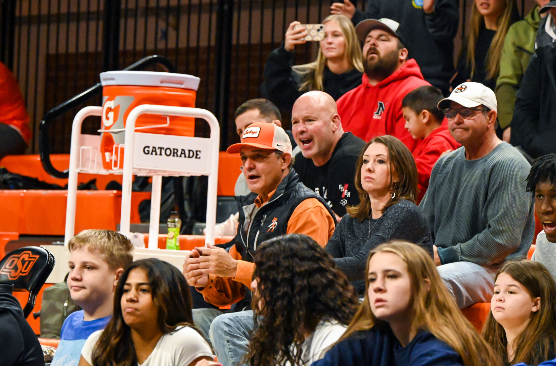 PHOTO GALLERY: Action wraps up at Dual Classic inside Gallagher-Iba ...