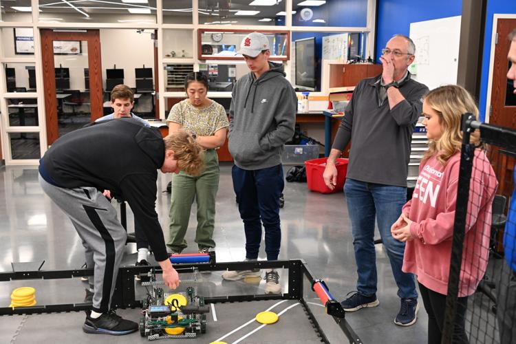 MTC robotics class focuses on process, not product | Local News ...