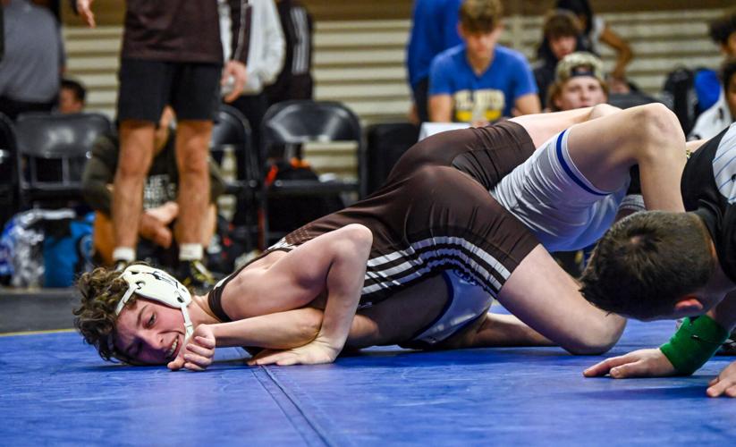 PHOTO GALLERY: Action wraps up at Dual Classic inside Gallagher-Iba ...