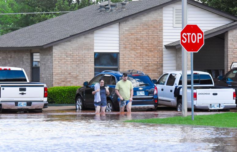 PHOTO GALLERY: Storm damage near Perry and flooding in Stillwater ...