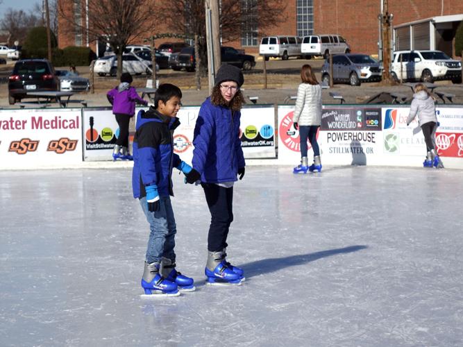 Skating rink returns to Block 34 for the holiday season | News ...