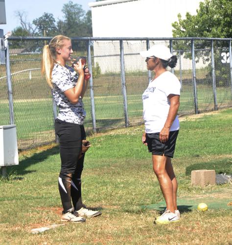 Perkins-Tryon softball full of confidence, unselfishness | Sports ...