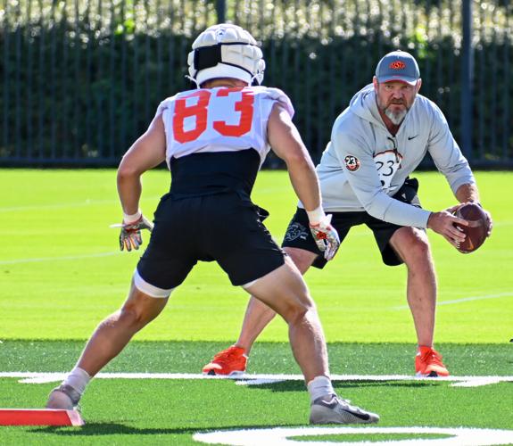 Clements transition to linebackers coach viewed as positive by Gundy ...