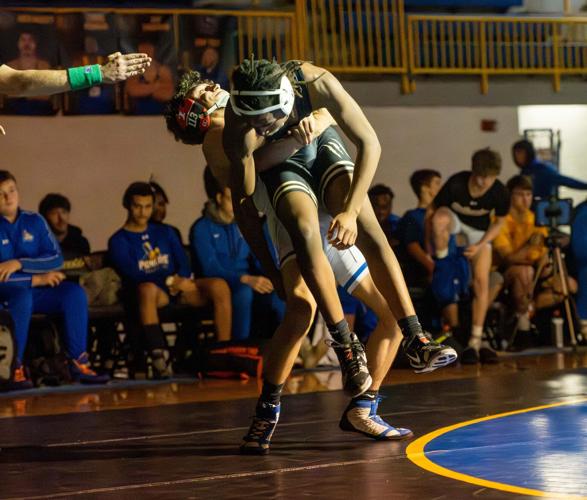 Top-ranked Stillwater High wrestling defeats No. 4 Broken Arrow in home ...