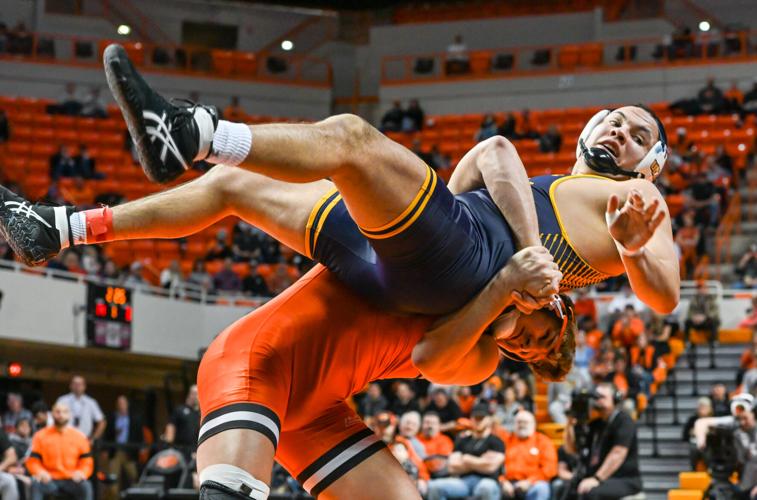 Cowboy wrestling takes control of dual against Northern Colorado ...