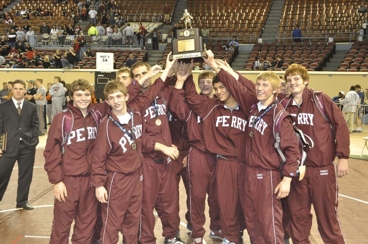 Maroon wrestlers bring title back to Perry | Local Sports ...