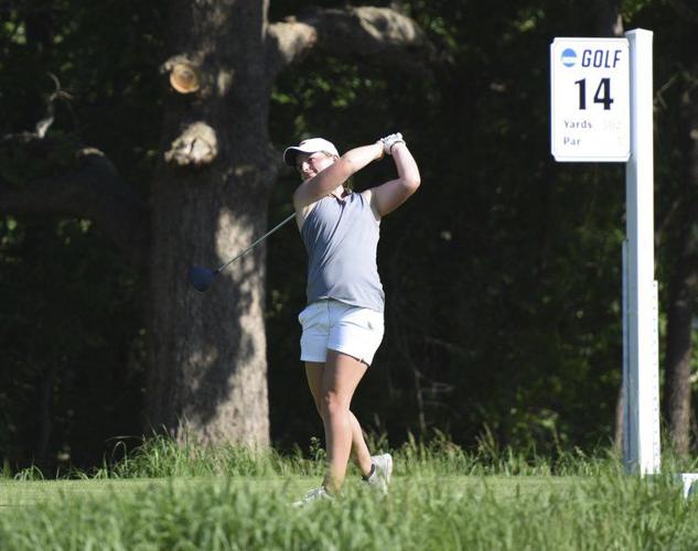 Broze shows steady play in first round of national championship ...