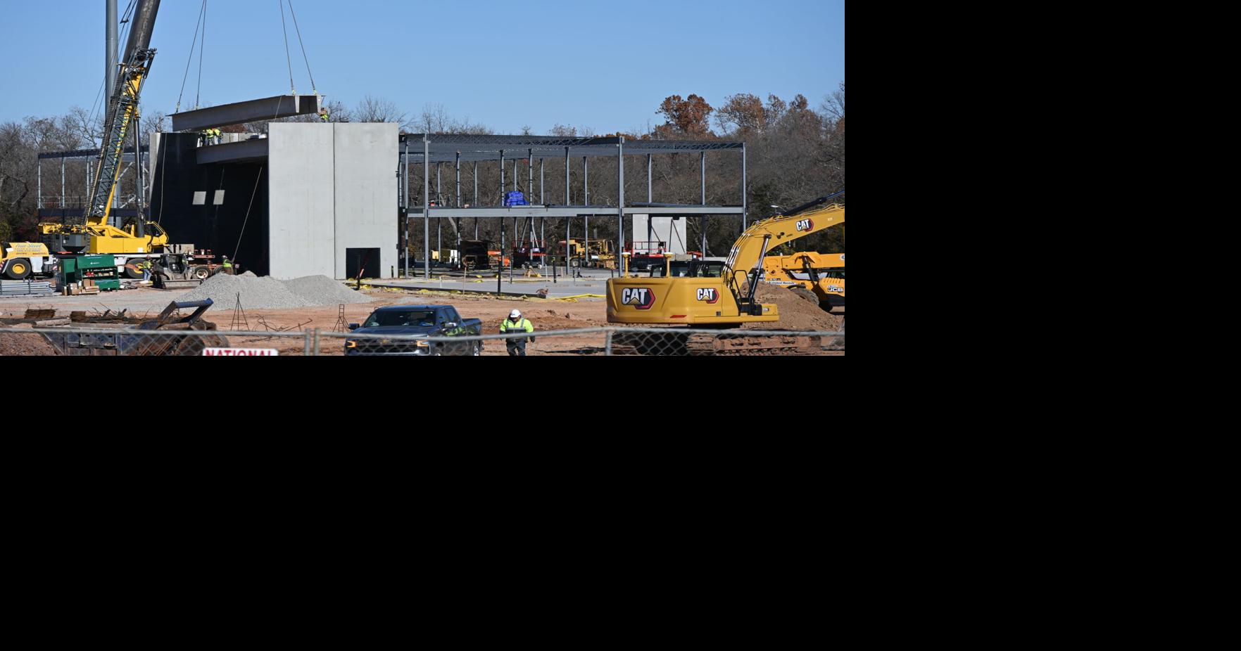 New SHS takes shape as crews lay beams | News | stwnewspress.com