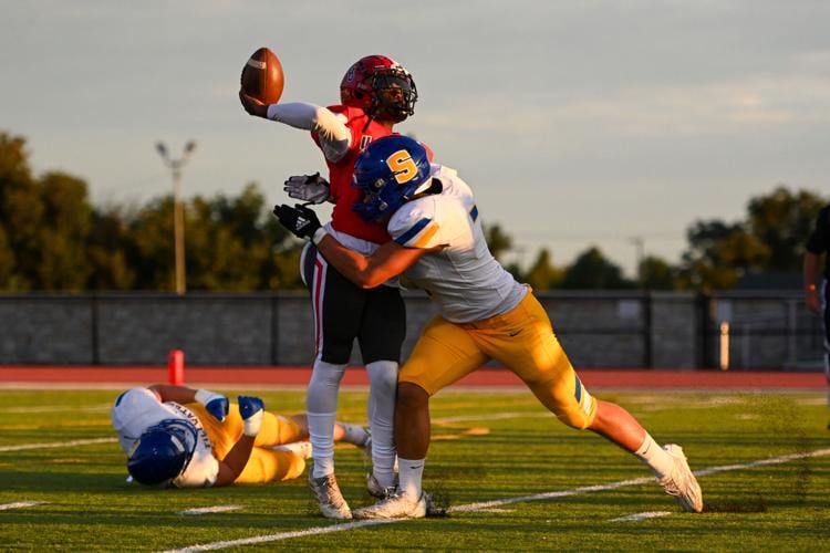 Stillwater's Kolone reps Samoan culture with breakout, sack celebration ...