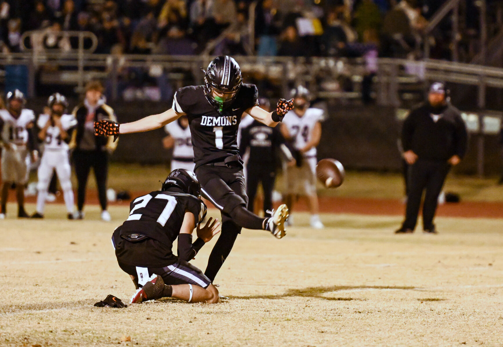PHOTO GALLERY: Perkins-Tryon football dominant in first round of ...