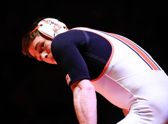 Lewallen returns, re-injures shoulder in dual with Iowa State | Sports ...