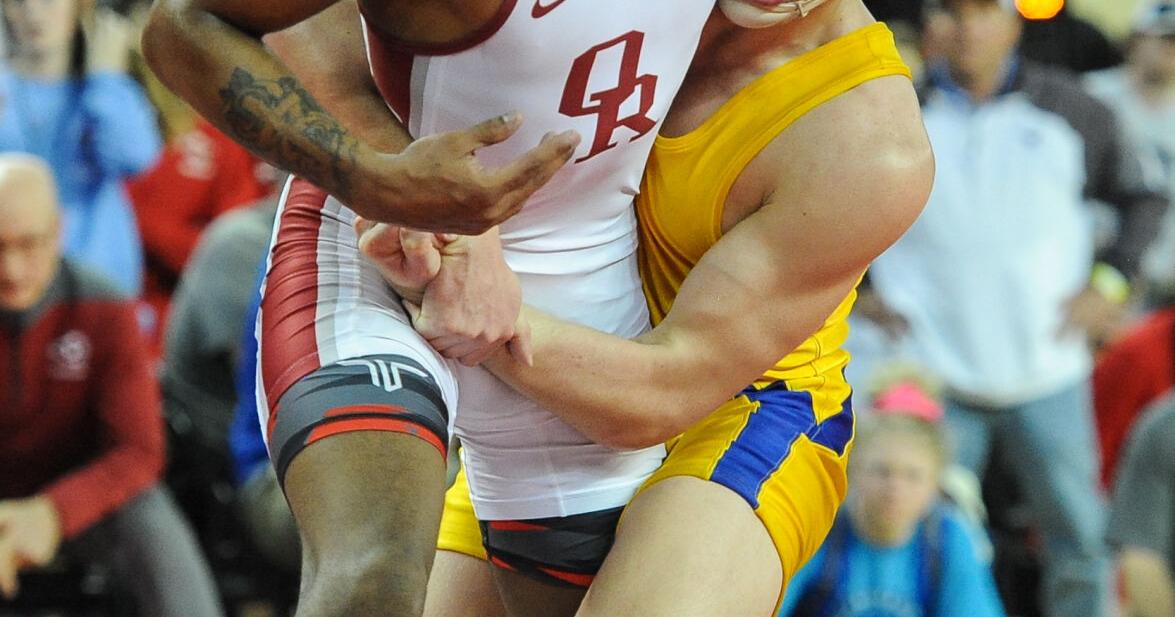 Stillwater's Angelo Ferrari earns Outstanding Wrestler after defeating ...