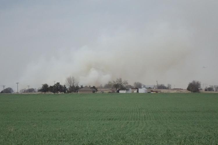 Multiple crews contain large grass fire southwest of Stillwater | News ...